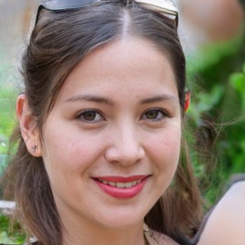 Emma Naomi - Age, Biography, Family, Boyfriend, Career and Net Worth