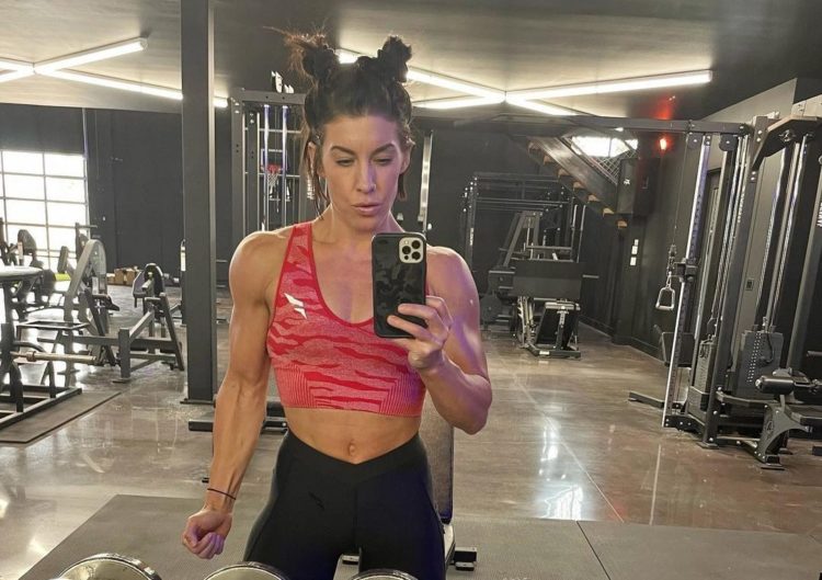 Dana Linn Bailey – Bio, Age, Career, Fitness, Diet and Net Worth – 8 ...