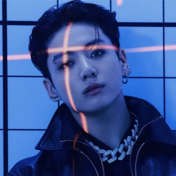 BTS Members’ Height in Feet, Weight & Date of Birth - 8 Billion Voices