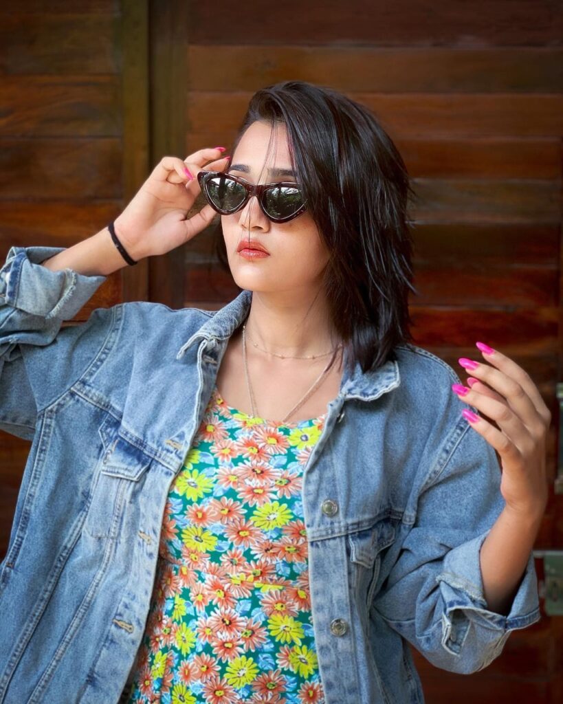 How Did Riya Mavi Acquire Success Through Social Media!