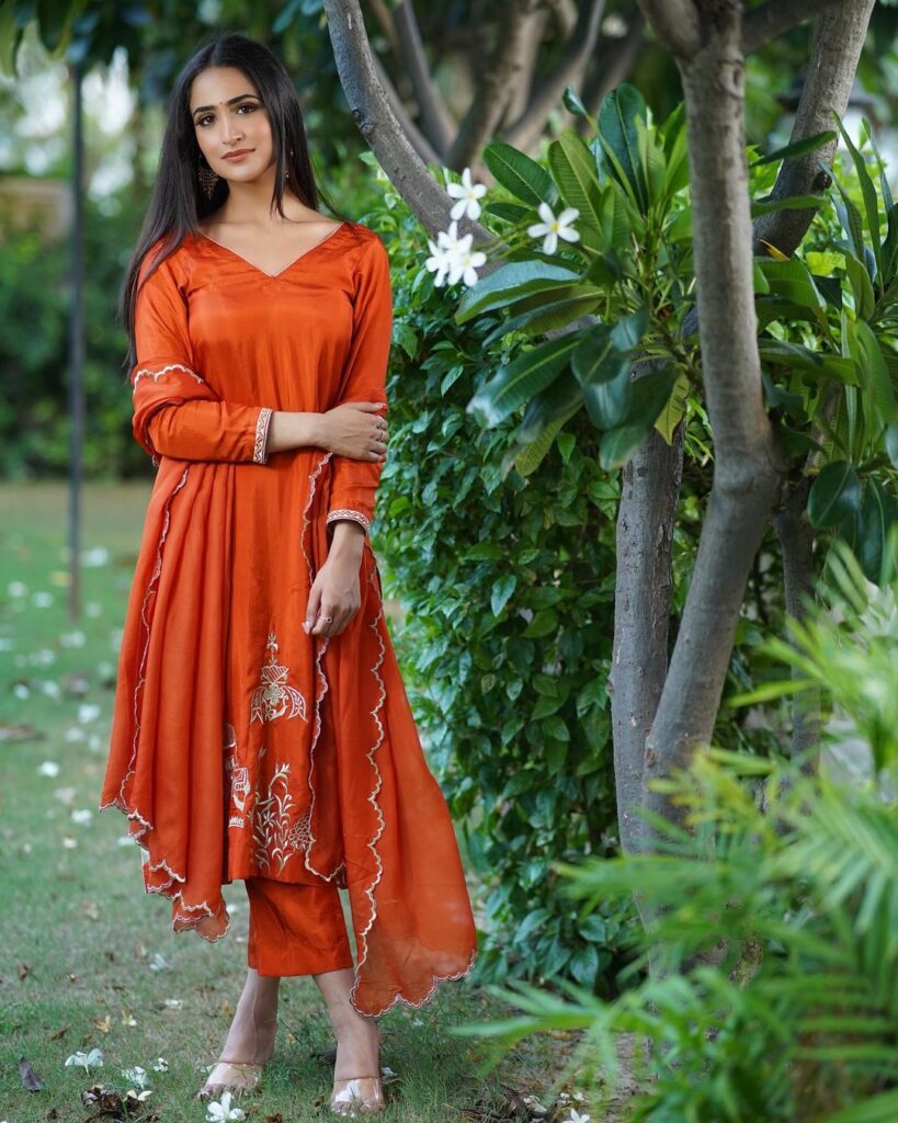 Tanu Grewal- The Rising Pollywood Star