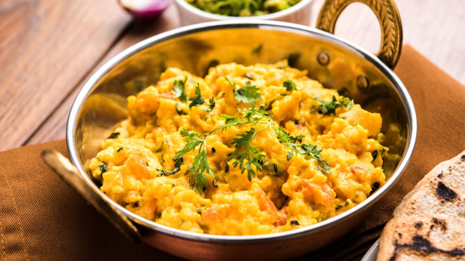 5 most Famous Food of Maharashtra You Must Try