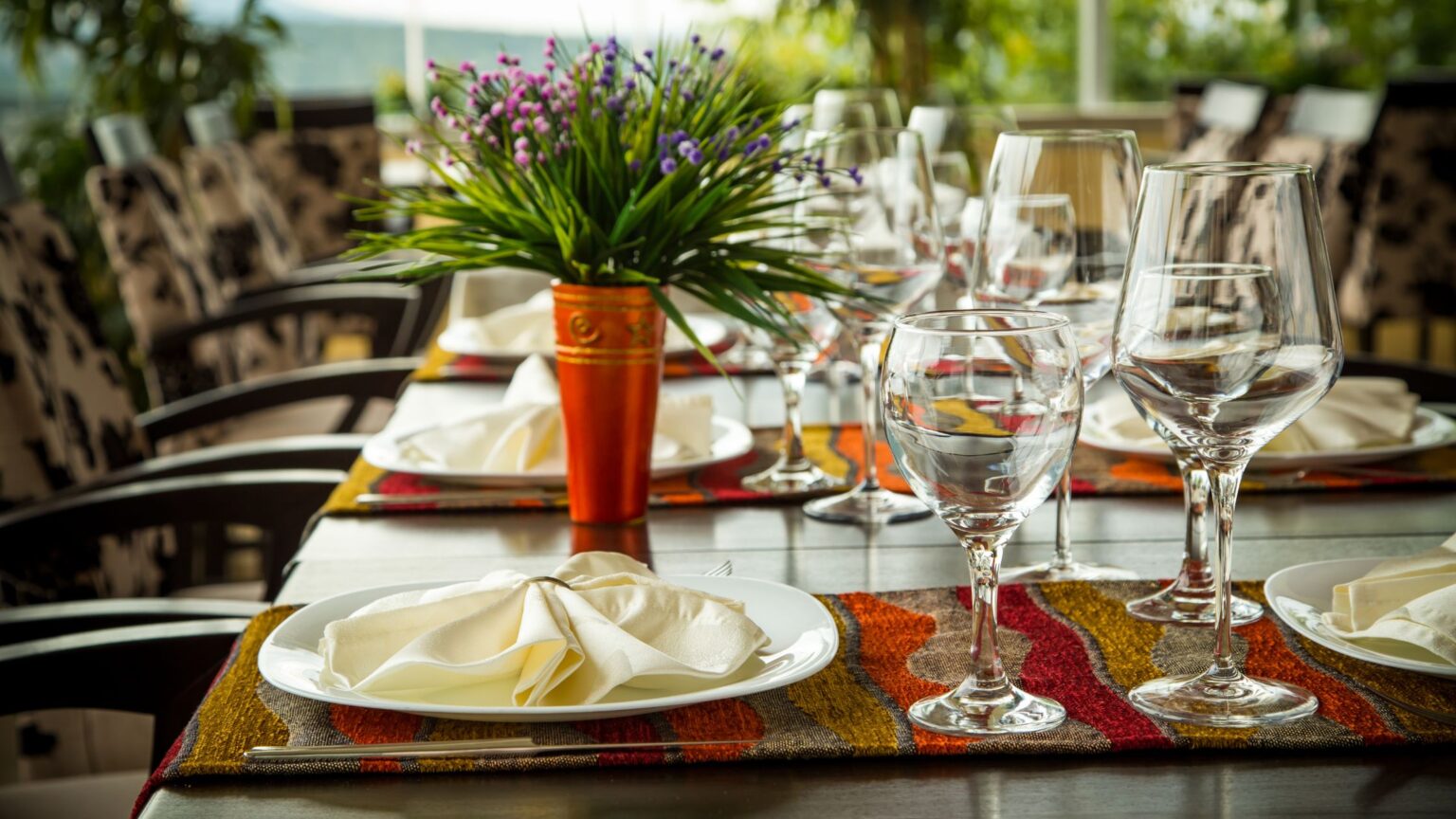 Knife and Fork Etiquette: A Guide to Proper Dining Manners