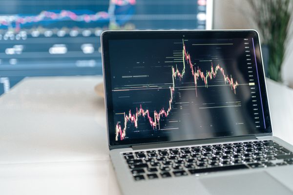 How to Fix Screen Bleeding on Laptop