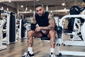 Aisan Eslami Chalandar- A Guy Who Gained Millions of Followers